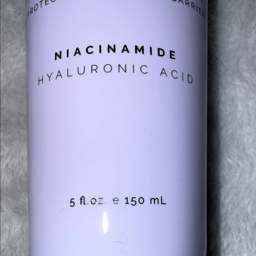 Lacuna | Skincare | Lacuna Hydrating Body Serum | Poshmark